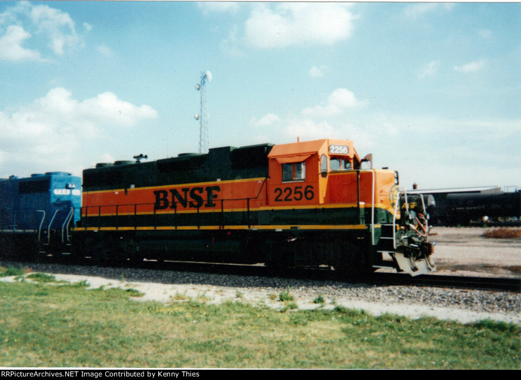 BNSF 2256